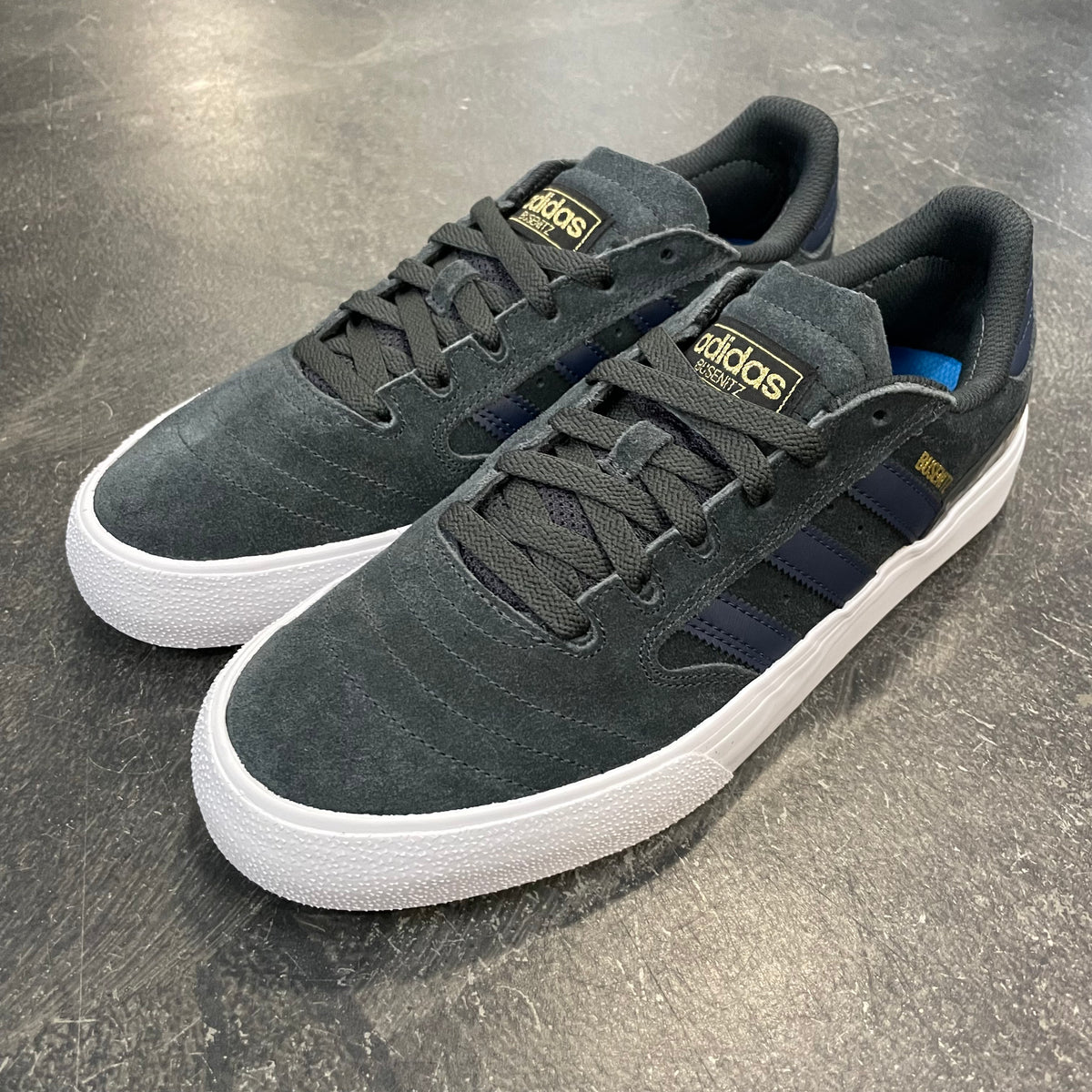 Adidas Busenitz Vulc II Carbon/Navy SALE – 561 Skate